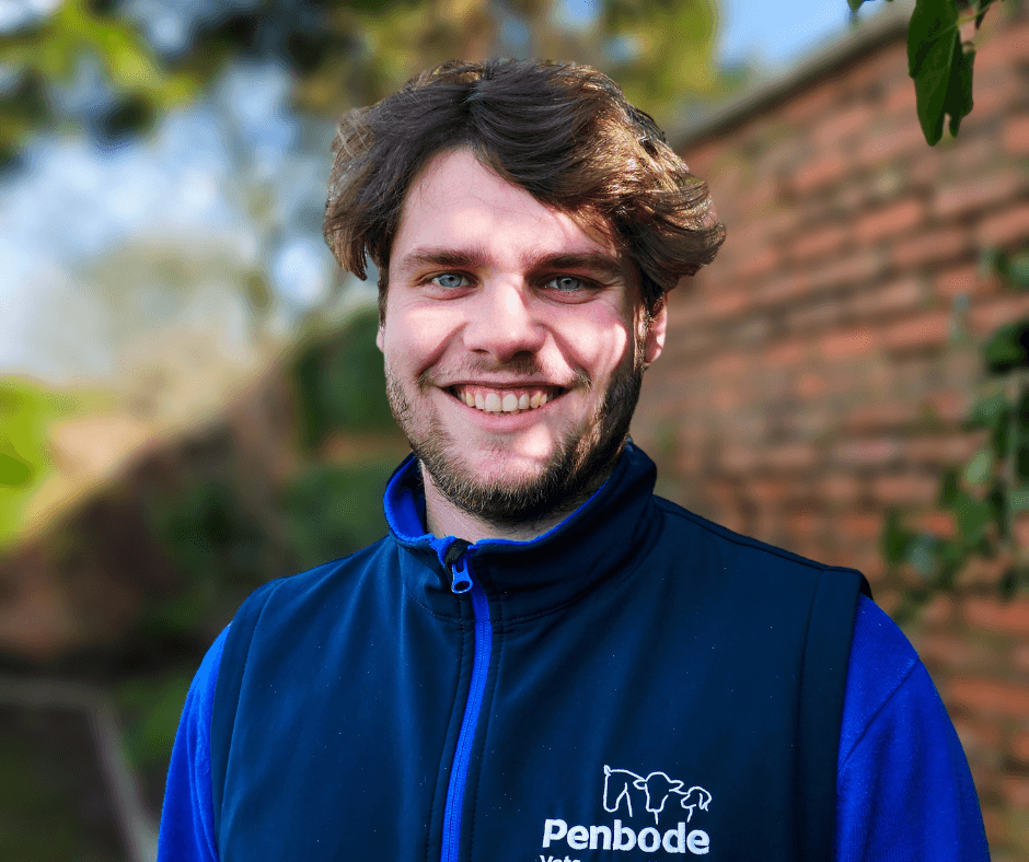 Meet Our Pet Team | Penbode Vets